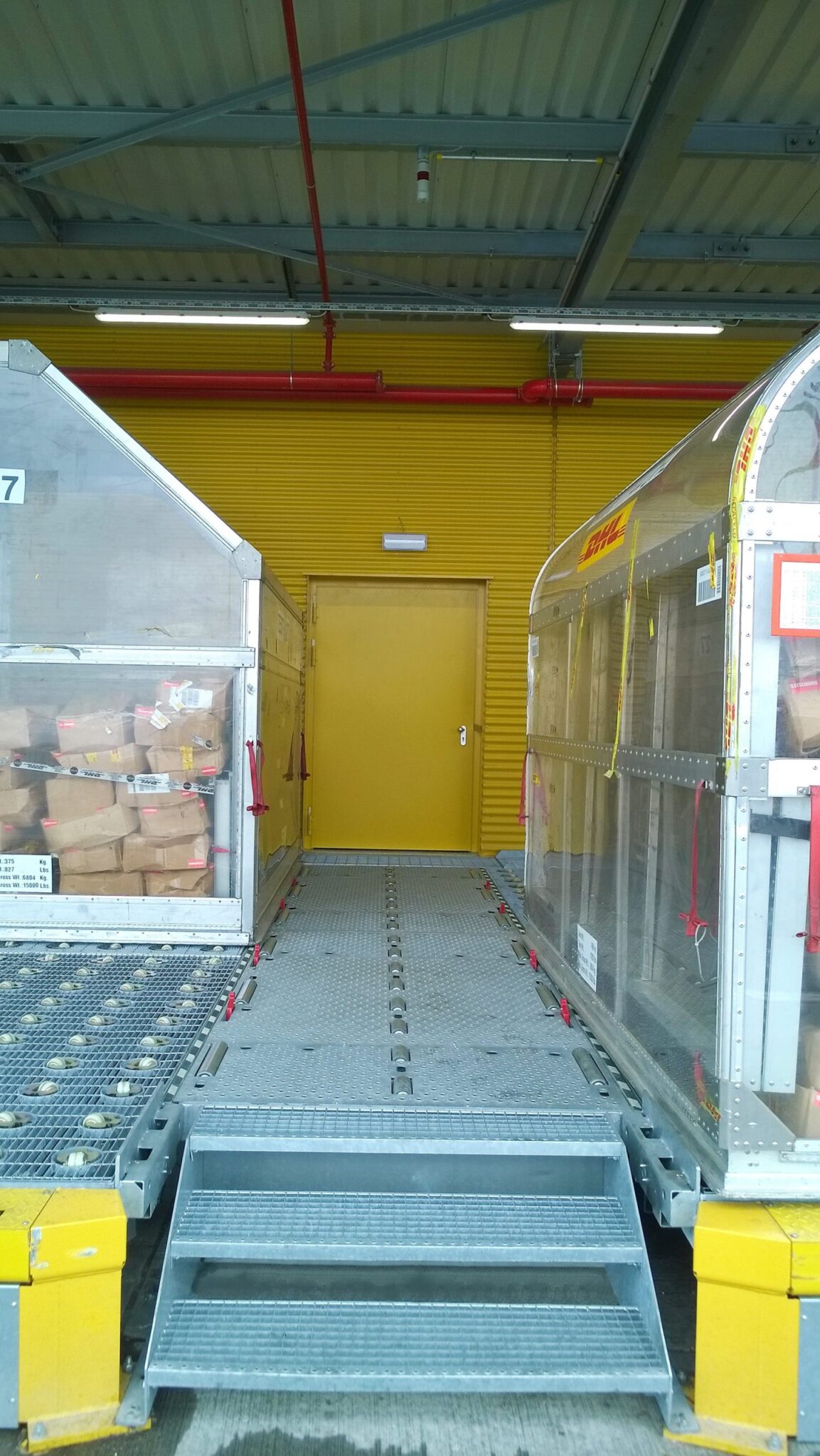 ULD Handling System for DHL Hub at Leipzig Halle Airport - THIEL ...