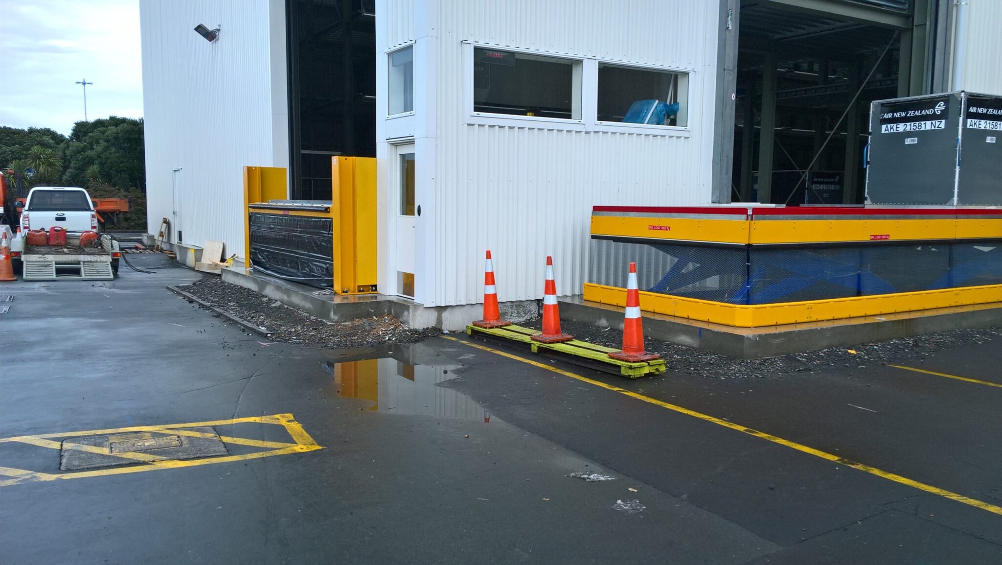 ULD Handling System for DHL Hub at Leipzig Halle Airport - THIEL ...