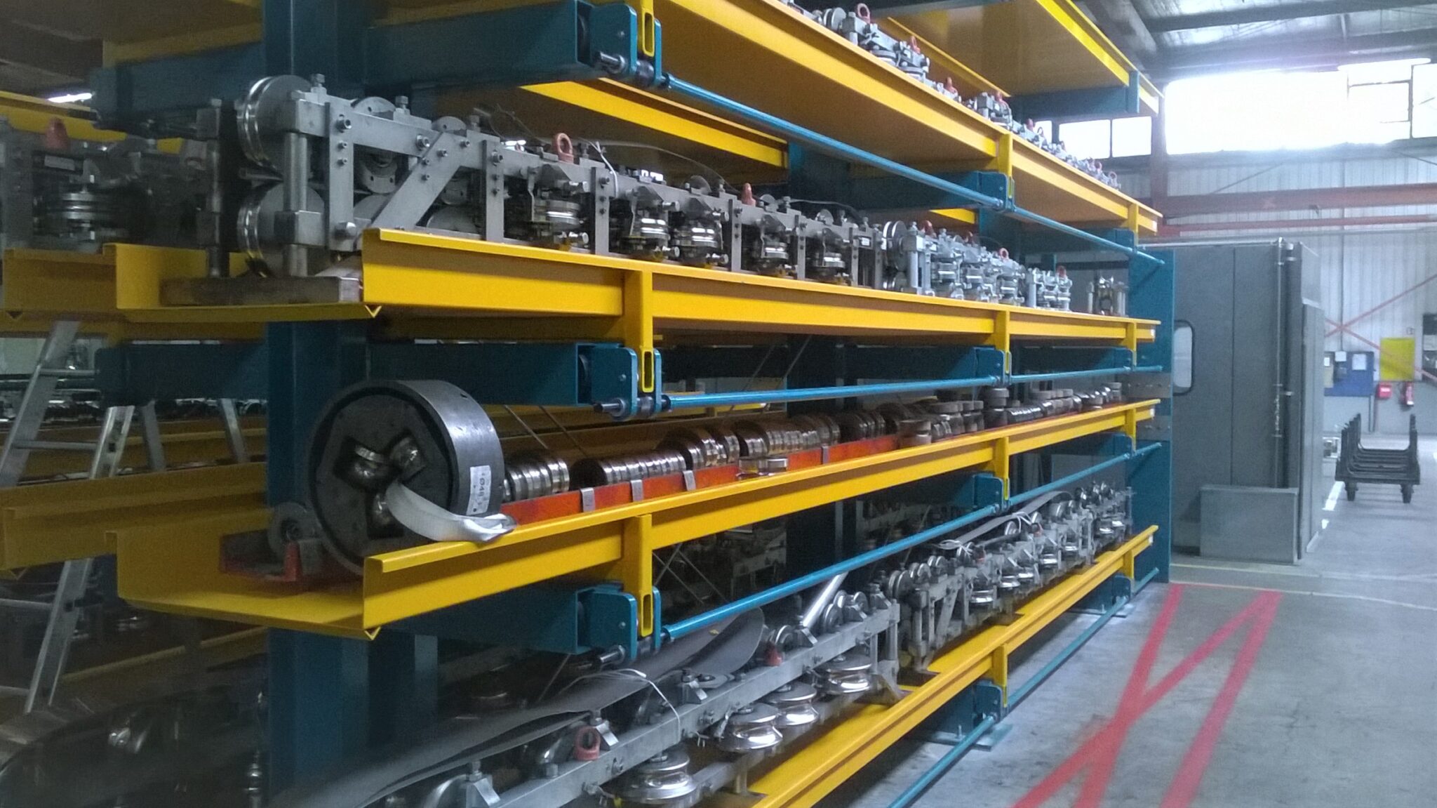 Roll out racks - THIEL Storage & Handling Systems