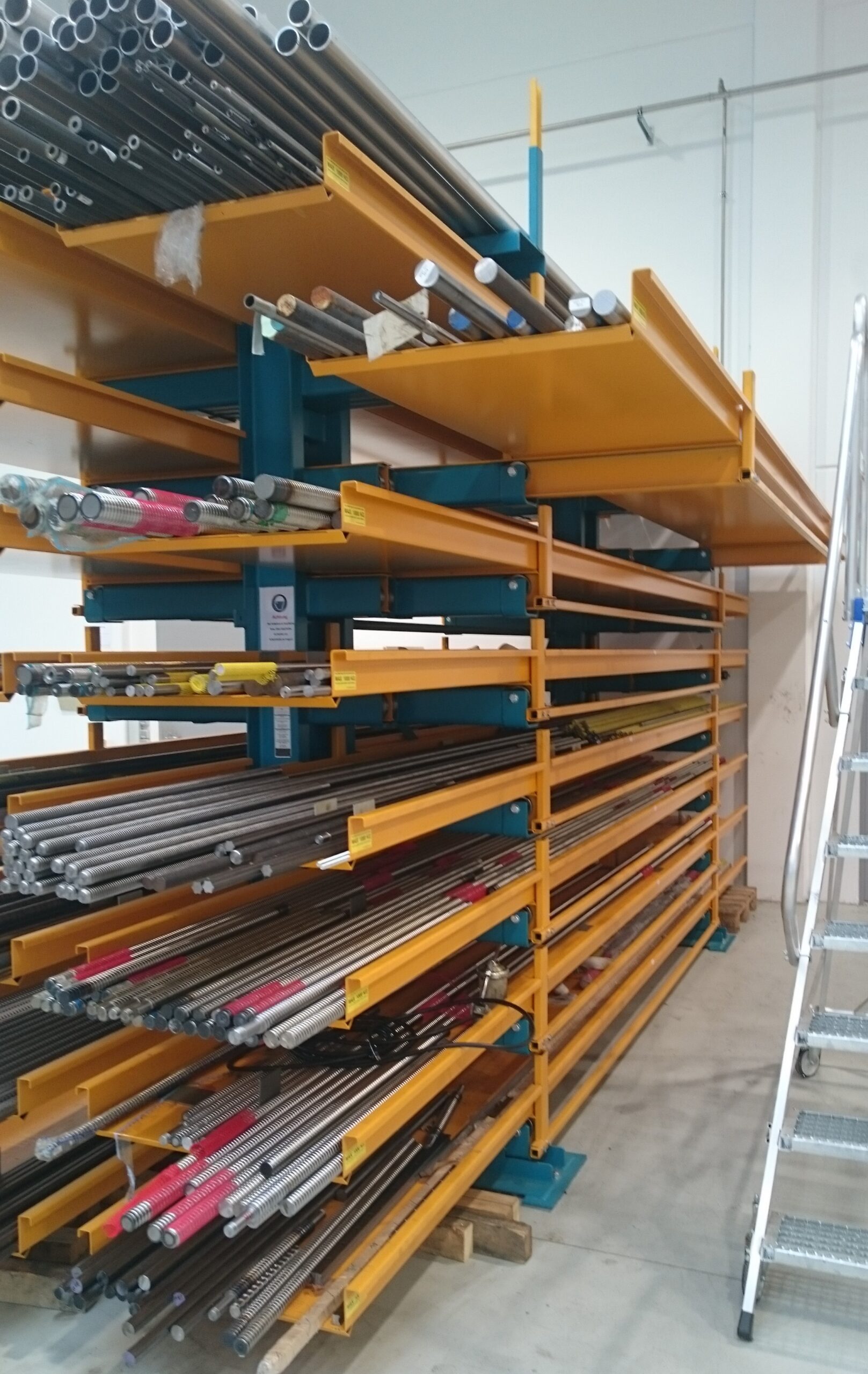THIEL long goods storage — Safe & organised handling - THIEL Storage ...