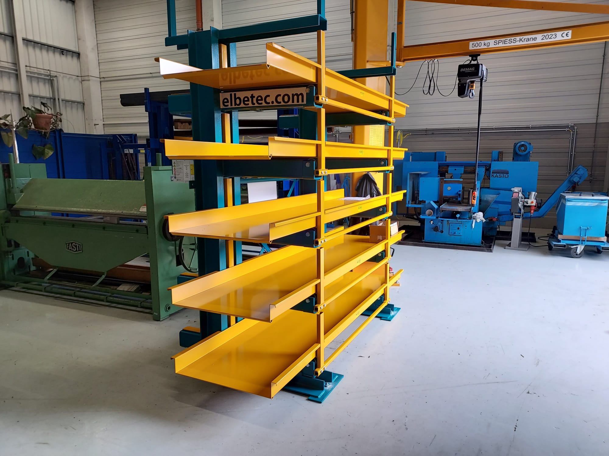 Roll out racks - THIEL Storage & Handling Systems