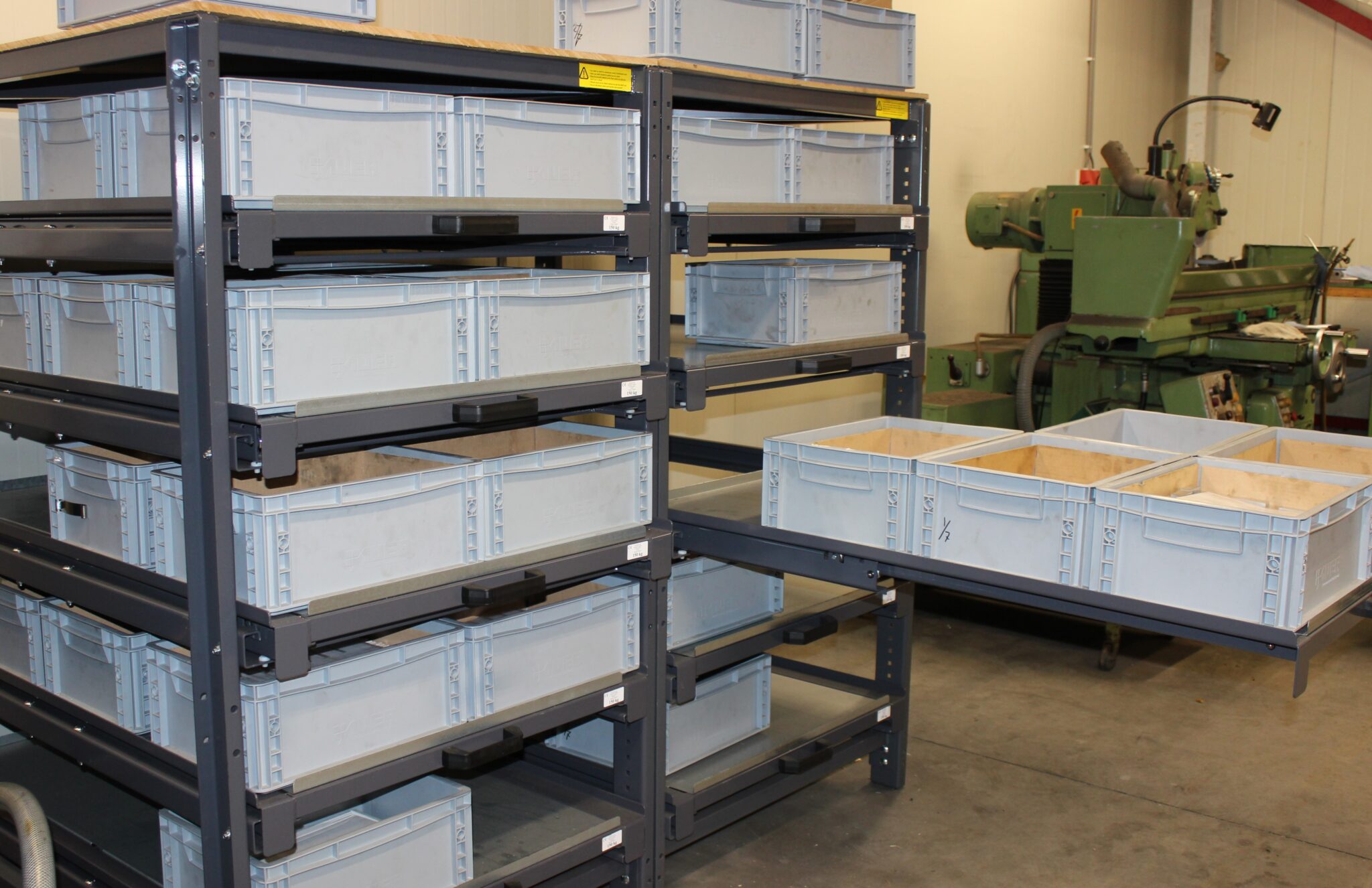 Smart - THIEL Storage & Handling Systems