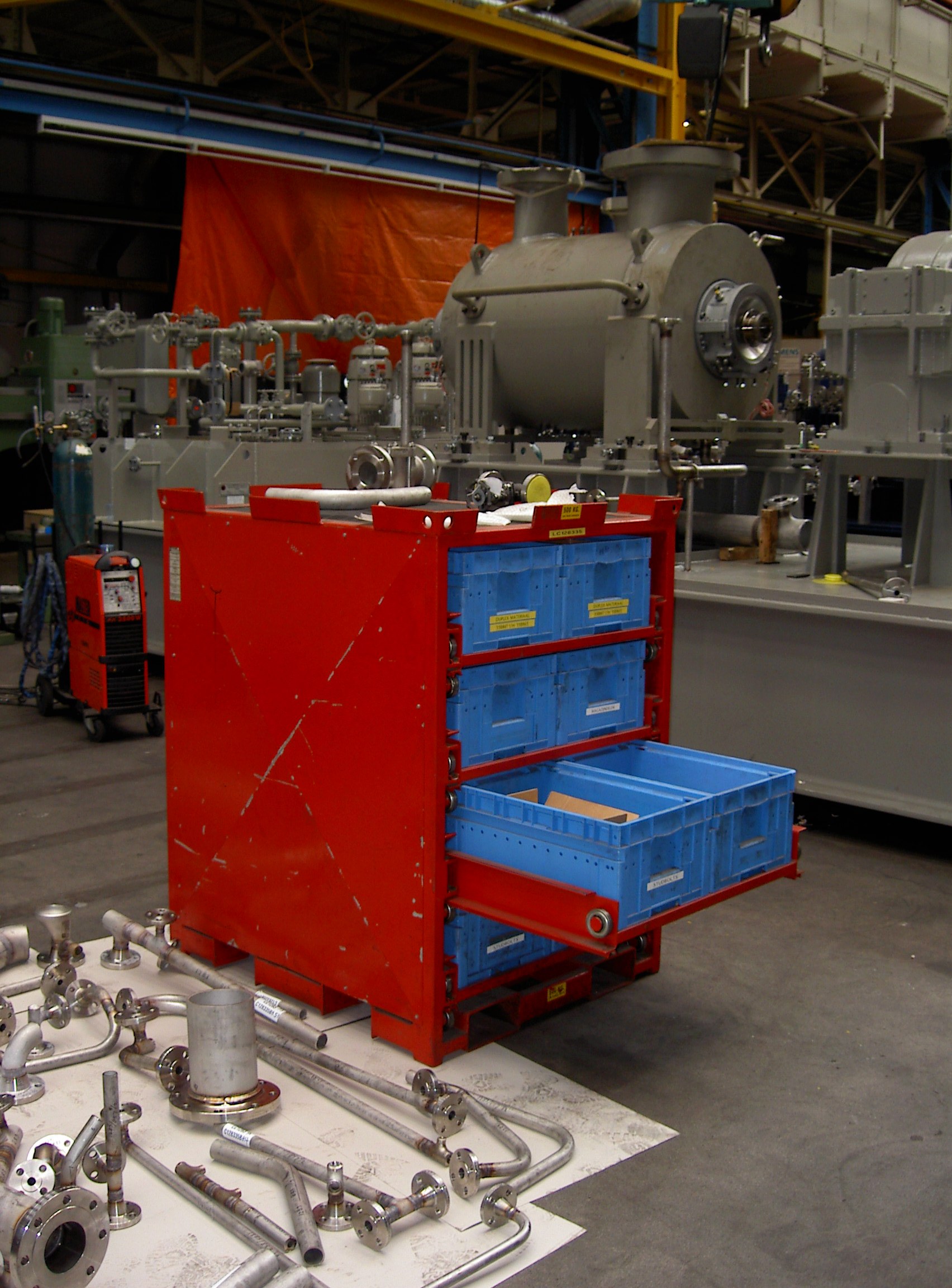 Roll out racks - THIEL Storage & Handling Systems